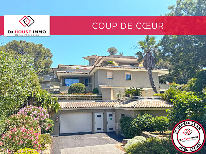 Cavalaire-sur-Mer, Centre-ville - Appartement 3 pièces à vendre