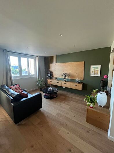 Appartement 4 pièces à louer à Rodez, Amphithéatre