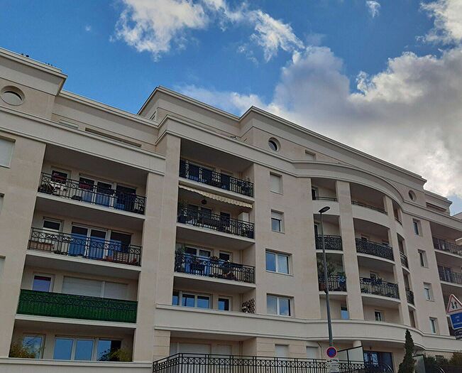 Appartement 4 pièces à Brossolette-Vieux Bourg-Malraux, Châtillon, à louer
