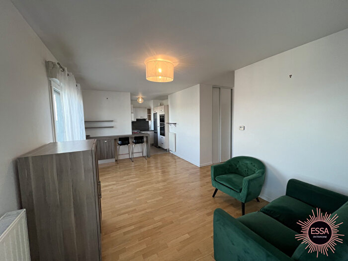 Appartement à louer - Vélizy-Villacoublay, Golf - 2 pièces - 1 chambre