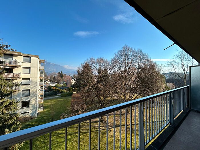 Appartement à vendre - La Motte-Servolex - 3 pièces - 2 chambres