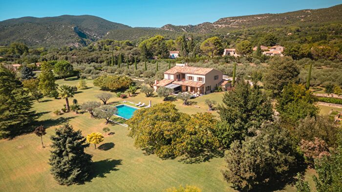Lourmarin - Maison 7 pièces à vendre