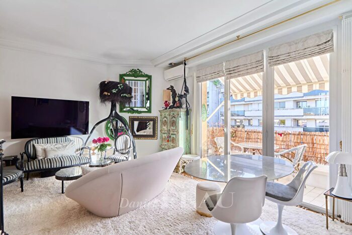 Appartement à vendre - Paris e , Dauphine - 2 pièces - 1 chambre