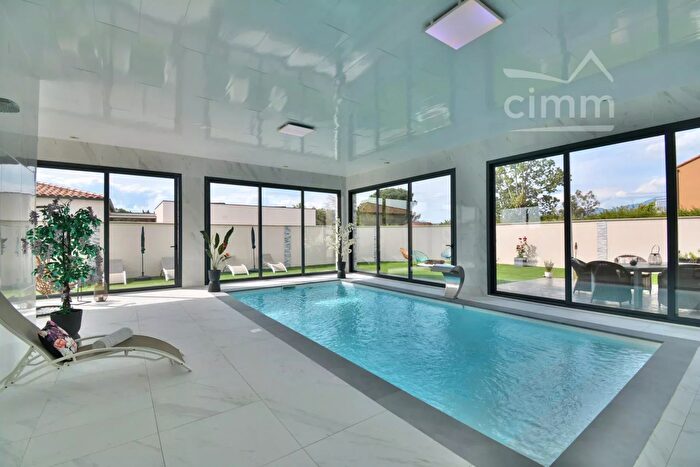 Maison à vendre - Thuir - 6 pièces - 3 chambres