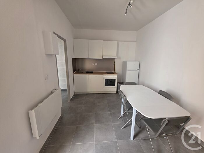 Appartement 2 pièces à Nîmes, Gambetta, à louer
