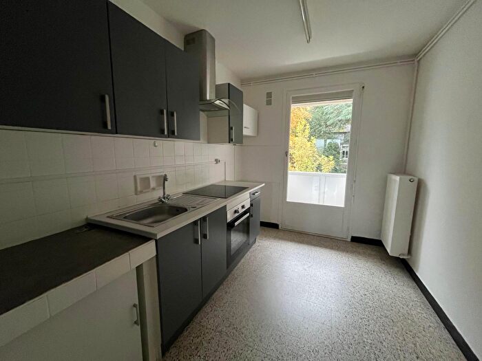 Appartement à louer - Saint-Étienne, La Métare, Le Portail Rouge, Fauriel, Villeboeuf - 3 pièces - 2 chambres