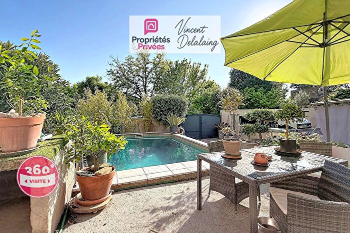 Maison 5 pièces à Villelaure, à vendre