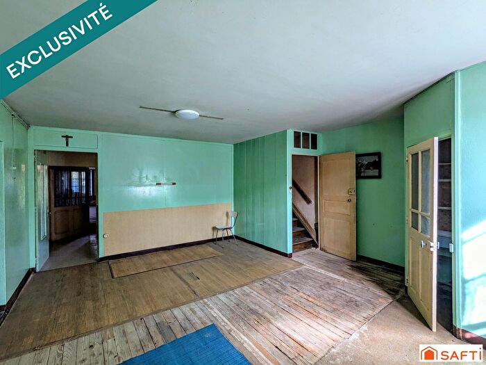 Maison à vendre - Étival - 6 pièces - 3 chambres