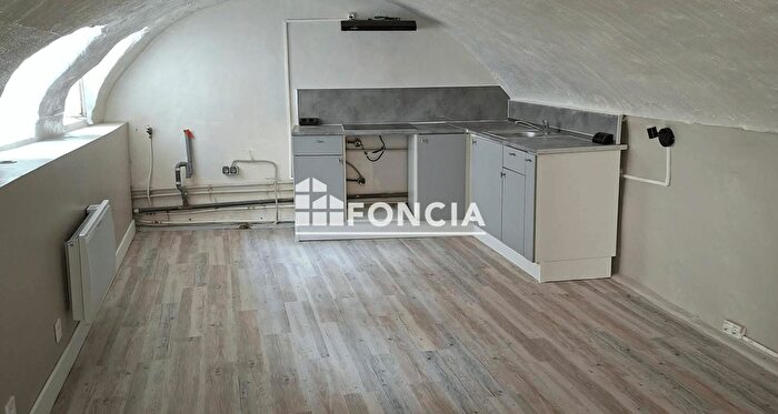 Appartement 2 pièces à Mennecy, Centre-ville, Gare, Châtries, Château, Bel-Air, à vendre