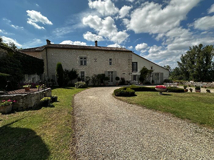 Maison à vendre - Saint-Sernin - 11 pièces - 4 chambres