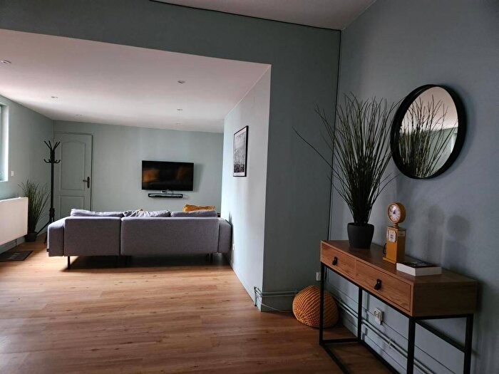 Maison 4 pièces à Montplaisir-Sous Le Bois-Douzies-Faubourg Saint Quentin, Maubeuge, à louer