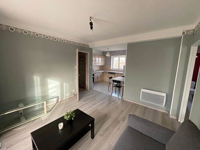 Appartement à louer - Nord et Sud Est, Terville - 3 pièces - 2 chambres