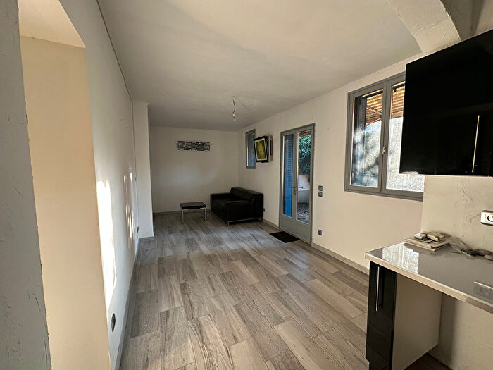 Maison à vendre - Pont-sur-Yonne - 3 pièces - 2 chambres