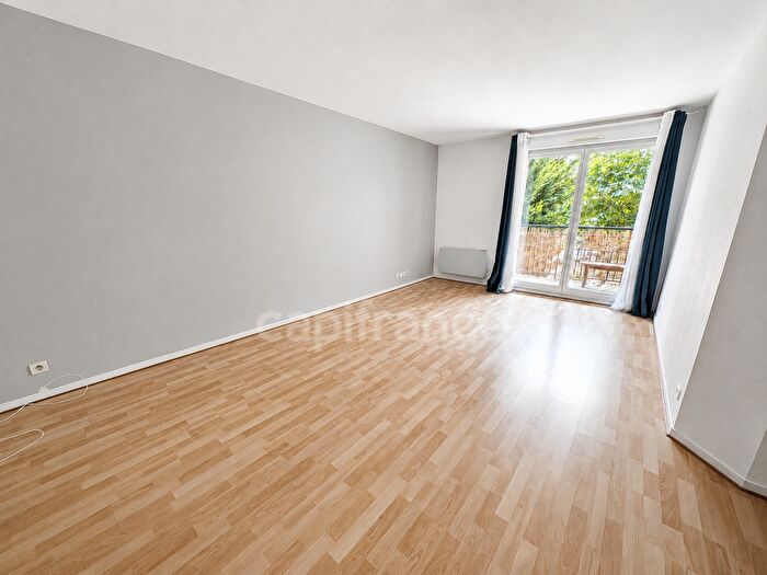 Corbeil-Essonnes, Pressoir, Prompt : Appartement 3 pièces à vendre