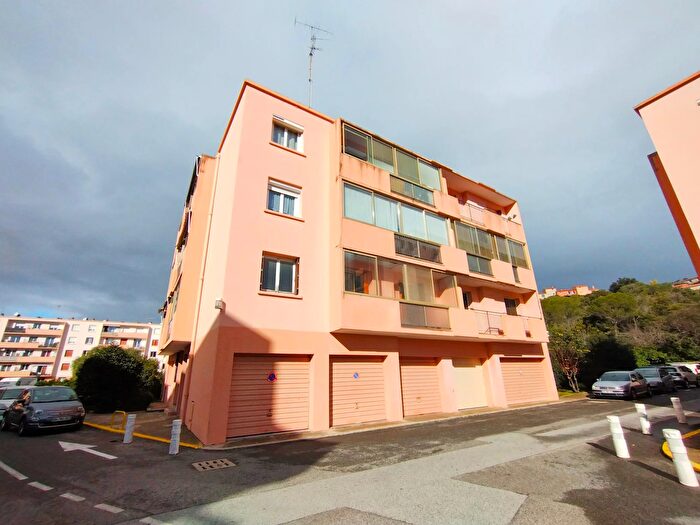 Appartement à louer - Saint-Raphaël, Les Arênes - 4 pièces - 3 chambres