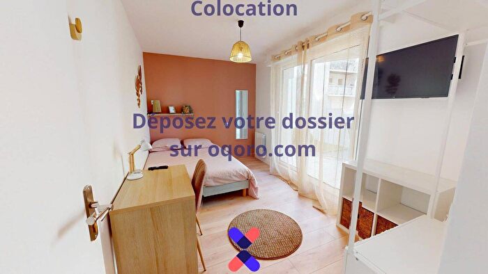 Appartement à louer - Capeyron, Mérignac - 6 pièces - 5 chambres