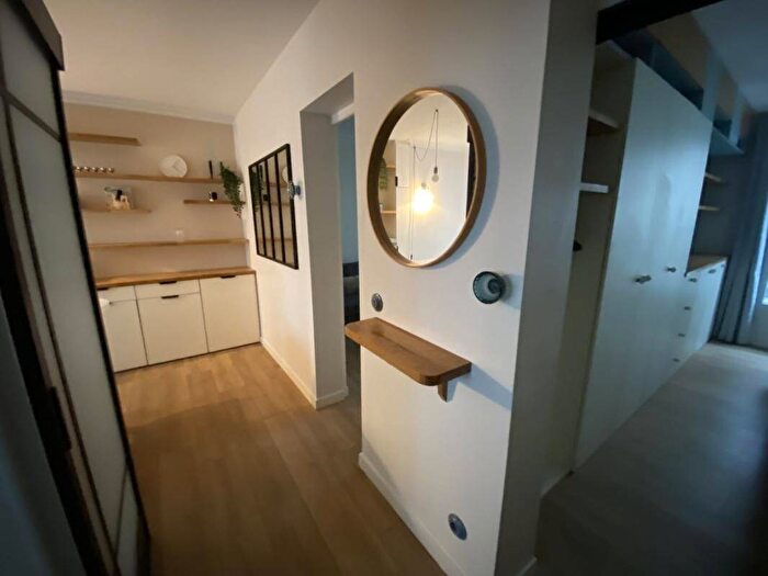 Appartement à louer - Ternes-Maillot, Paris ème arrondissement - 2 pièces - 1 chambre