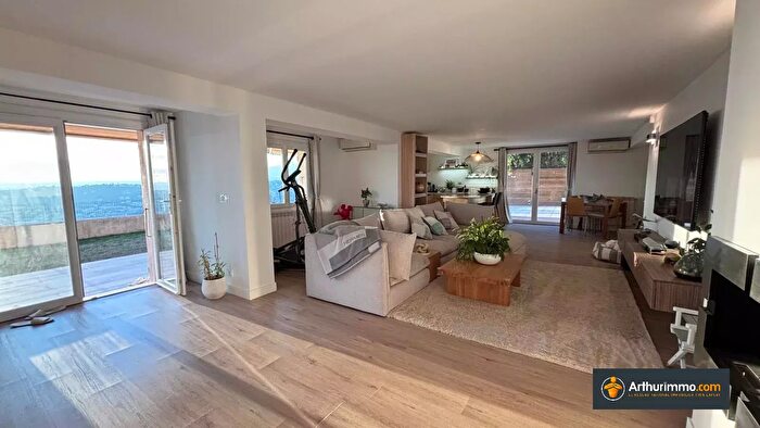 Appartement à vendre - Nice, Saint-Antoine - 3 pièces - 2 chambres