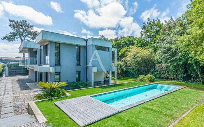 Maison 9 pièces à Lège-Cap-Ferret, à vendre