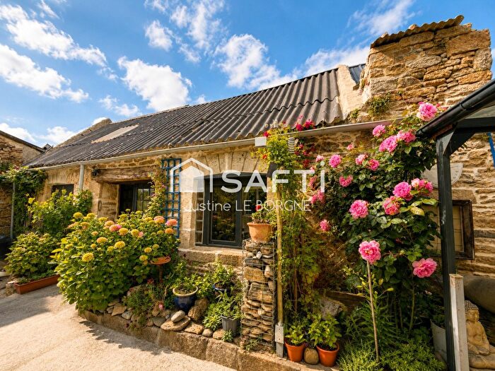 Maison 6 pièces à vendre à Plozévet