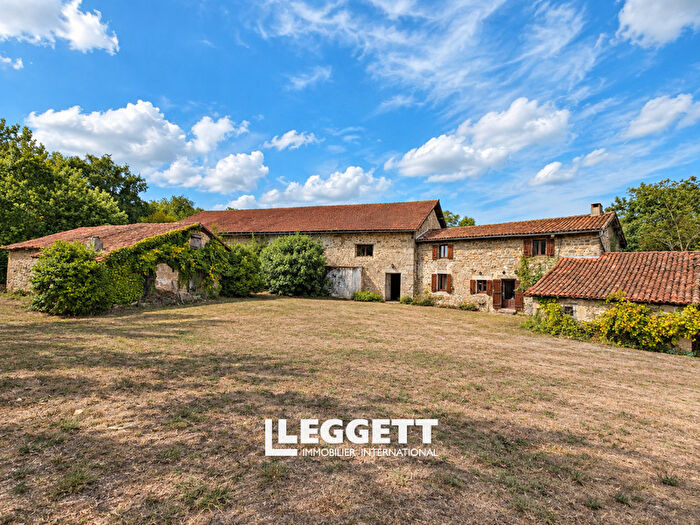 Maison 7 pièces à La Chapelle-Montbrandeix, à vendre