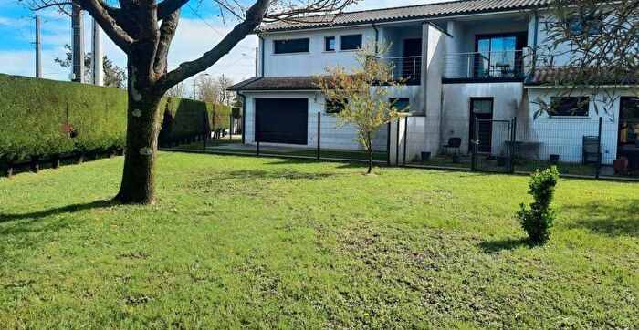 Maison à louer - Parempuyre - 4 pièces - 3 chambres