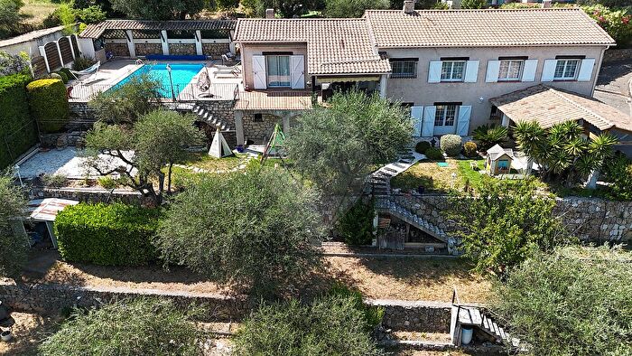 Gattières : Maison 5 pièces à vendre