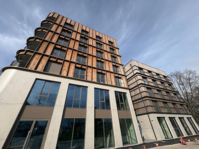 Appartement à louer - Quartiers Nord-Est, Les Longs Champs - 1 pièce