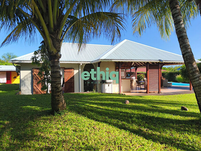 Maison à vendre - Baie-Mahault - 4 pièces - 3 chambres