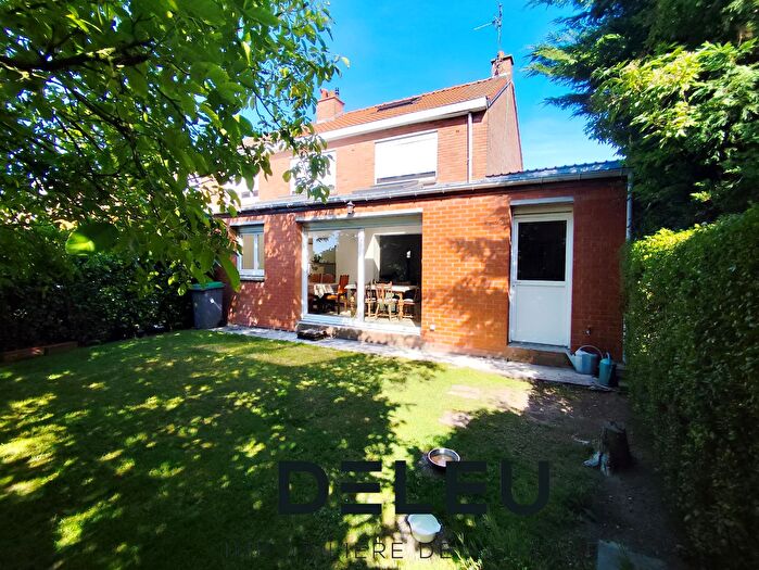 Maison à vendre - Neuville-en-Ferrain - 5 pièces - 4 chambres