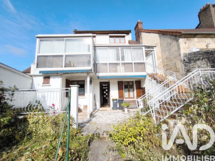Maison à vendre - Montataire, Bas de la ville - 5 pièces - 3 chambres