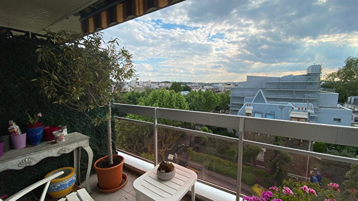 Le Raincy, Gare : Appartement 5 pièces à vendre