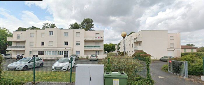 Appartement à louer - Brivazac-Candau, Pessac - 1 pièce