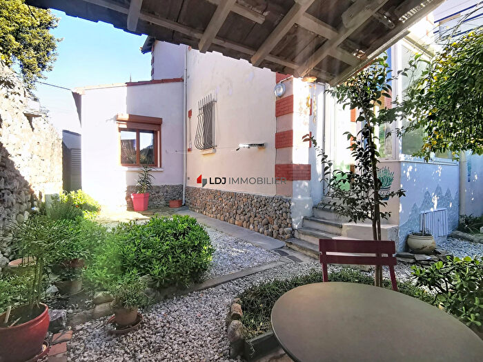 Maison à vendre - Prades - 4 pièces - 3 chambres