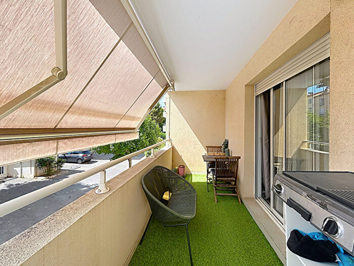 Salon-de-Provence, Bressons, Blazots - Appartement 2 pièces à louer
