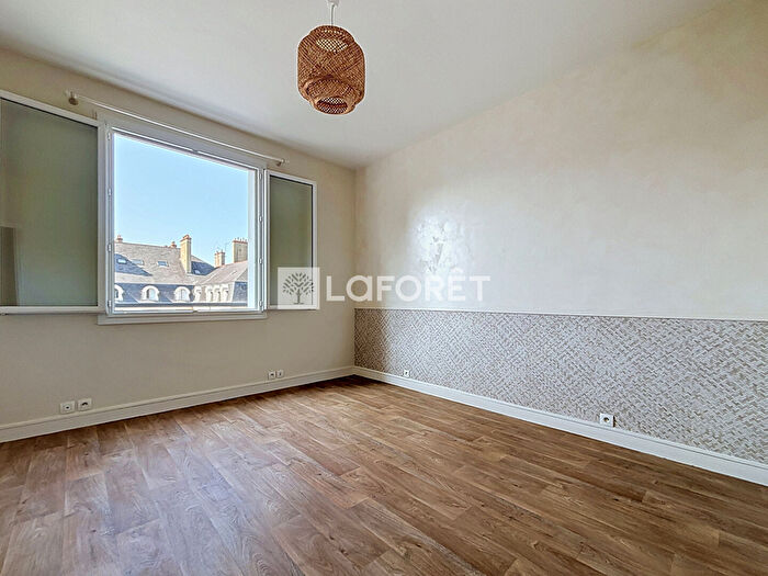 Quartiers Centre, Saint-Hélier, Gare - Appartement 1 pièce à louer