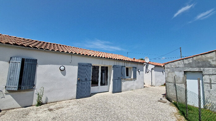 Maison à louer - Saint-Pierre-dOléron - 3 pièces - 2 chambres