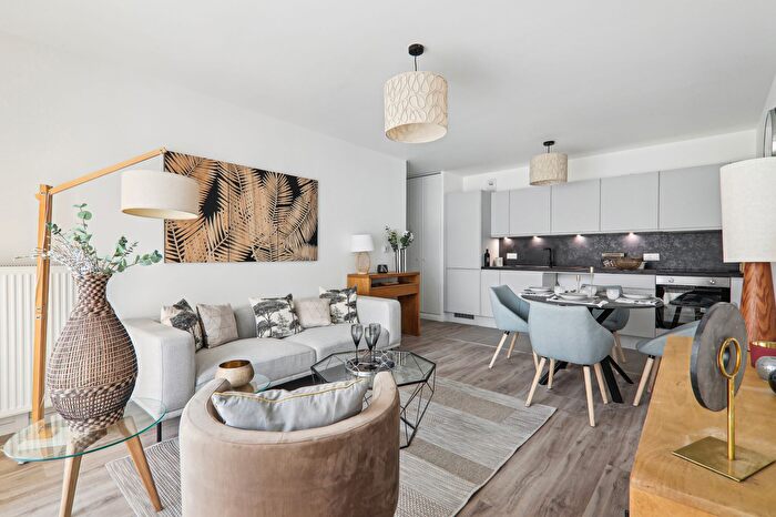 Maison à vendre - Villeneuve-la-Garenne, Sud - 1 pièce