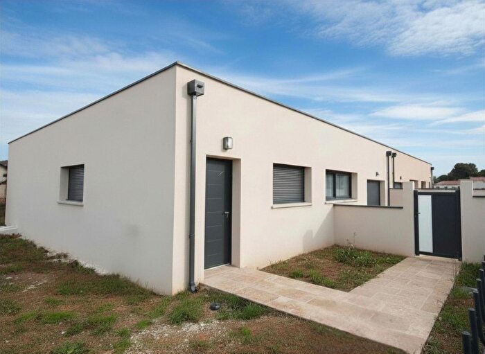 Maison 4 pièces à Narbonne, Egassieral, à vendre