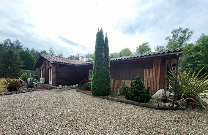 Maison 5 pièces à Saint-Martin-Curton, à vendre