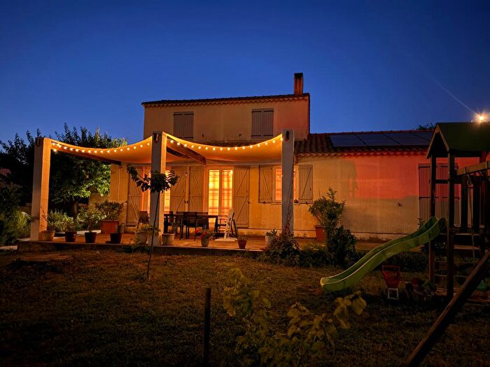Jonquières-Saint-Vincent : Maison 5 pièces à vendre