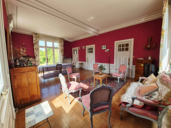 Maison à vendre - Aire-sur-la-Lys - 12 pièces - 9 chambres