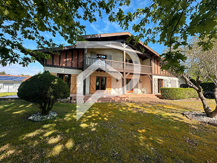 Maisons à vendre et appartements à louer - 1