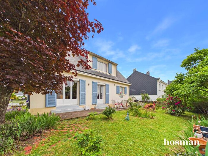 Maison à vendre - Sainte-Luce-sur-Loire - 6 pièces - 4 chambres