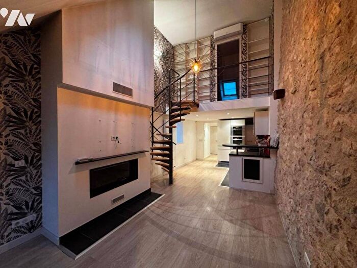 Appartement à louer - Dole - 4 pièces