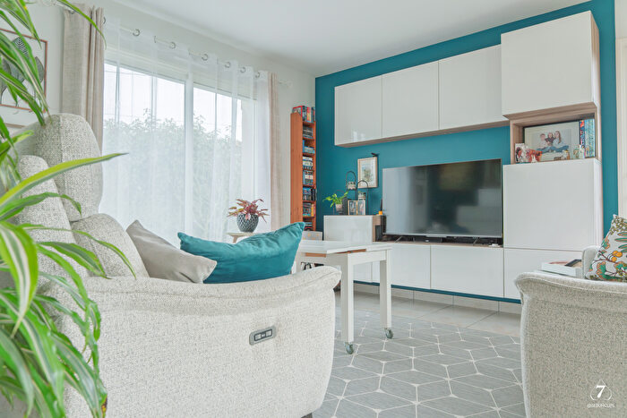 Maison à vendre - Le Longeron - 7 pièces - 5 chambres