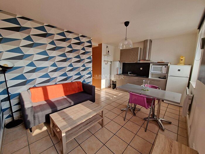 Appartement à louer - Neuville-Avenue Jean Riblet, Dieppe - 2 pièces - 1 chambre