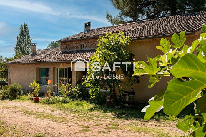 Maison à vendre - Lablachère - 8 pièces - 5 chambres
