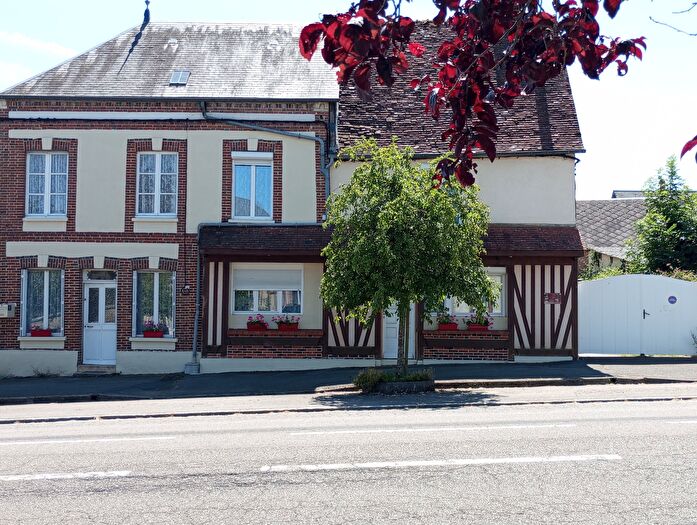 Maison 8 pièces à vendre à Saint-Evroult-Notre-Dame-du-Bois