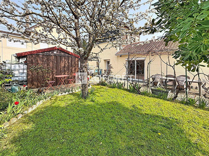 Maison à vendre - Saint-Étienne-du-Rouvray, Langevin, Barbusse, Ruelle Danseuse - 3 pièces - 2 chambres